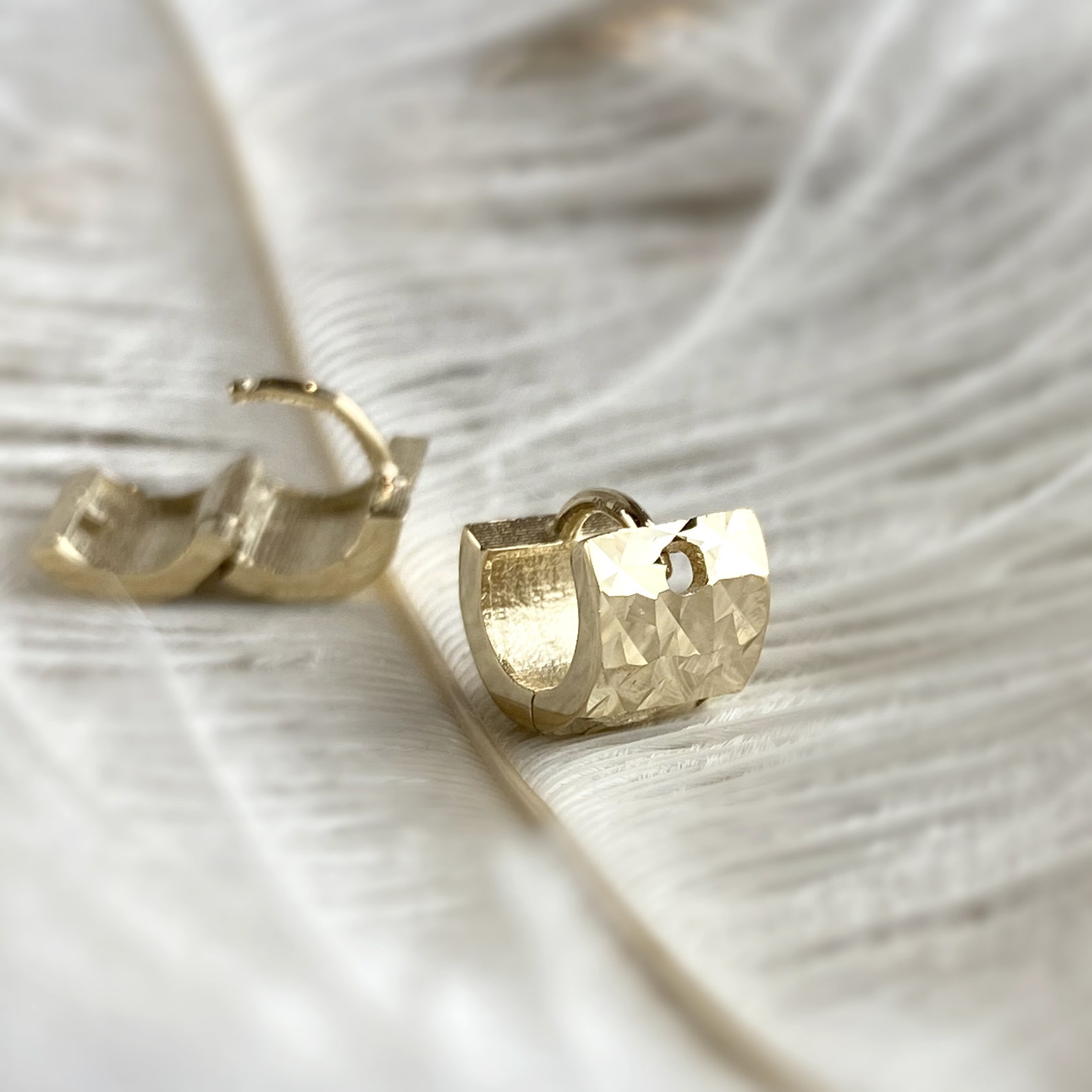 14K Solid Yellow Gold Cartilage Earrings Helix Hoop Wide - Etsy