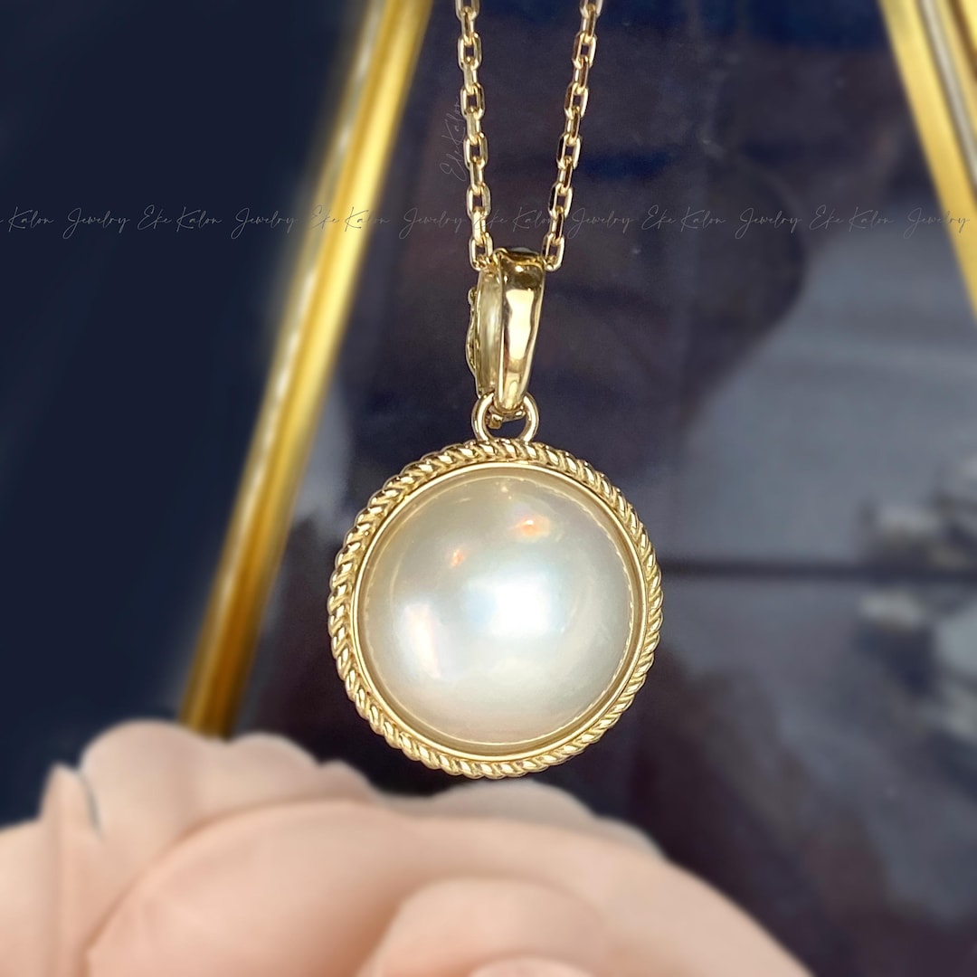 14K Gold Mabe Pearl Pendant: Bold Statement Necklace - Etsy