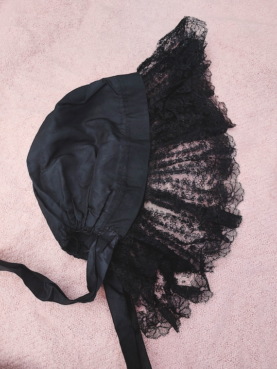 1800s Victorian bonnet in black taffeta and silk - Sw… - Gem