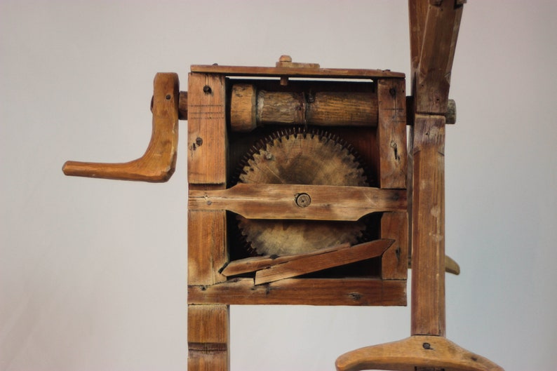 FREE SHIPPING Antique wooden yarn reel winder spinning wheel | Etsy