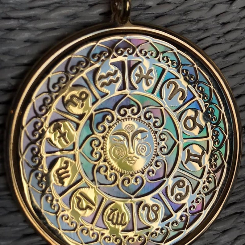 Zodiaco con simboli segni zodiacali e sole in oro 24 carati su - Etsy ...