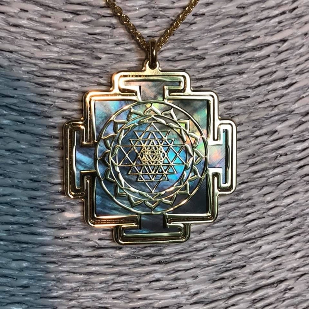 Sri Yantra in 24 Carat Gold on 925 Silver and Black Mother of Pearl ...