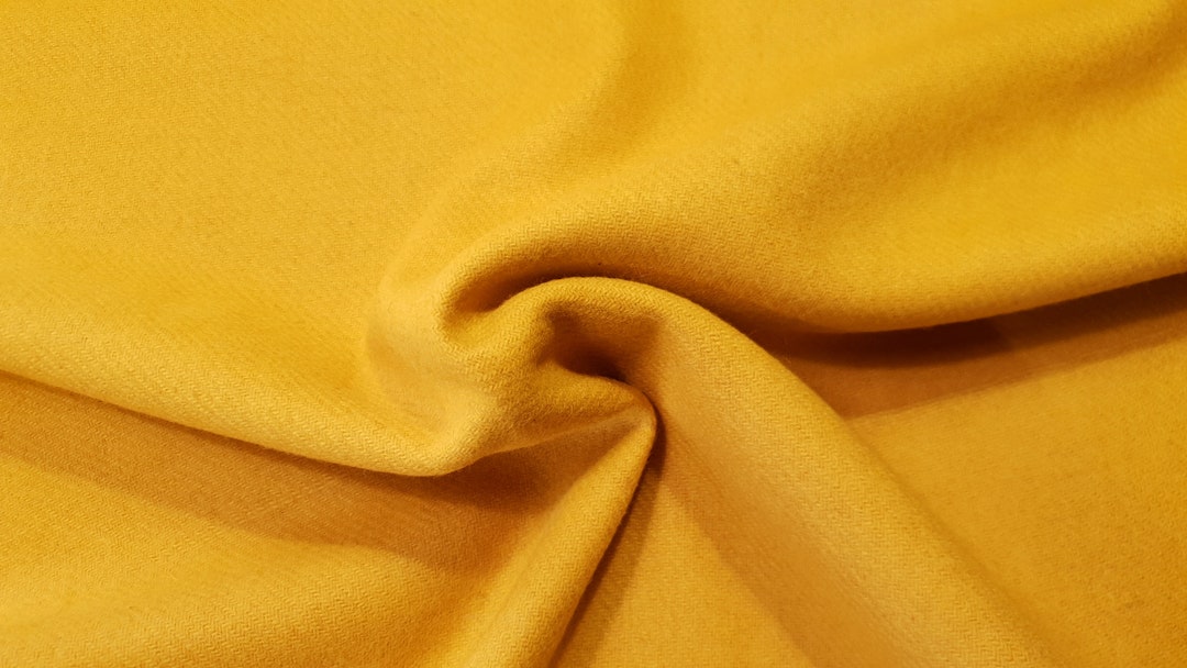 SIGRID Medium Wool Twill- Sunyellow 25 - Etsy
