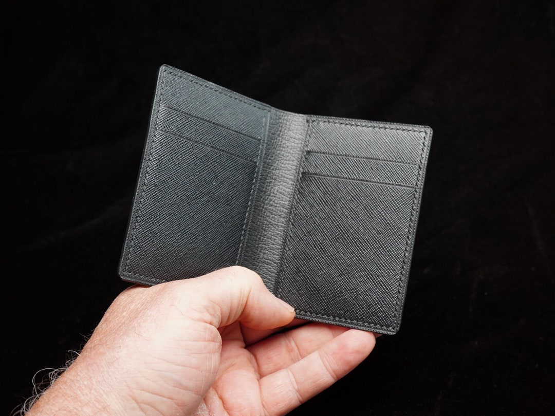 Men's Slim Vertical Bifold Wallet, Minimalist Six Pocket Credit Card ...
