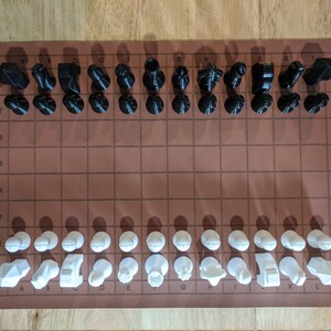 Courier Chess Set - Etsy