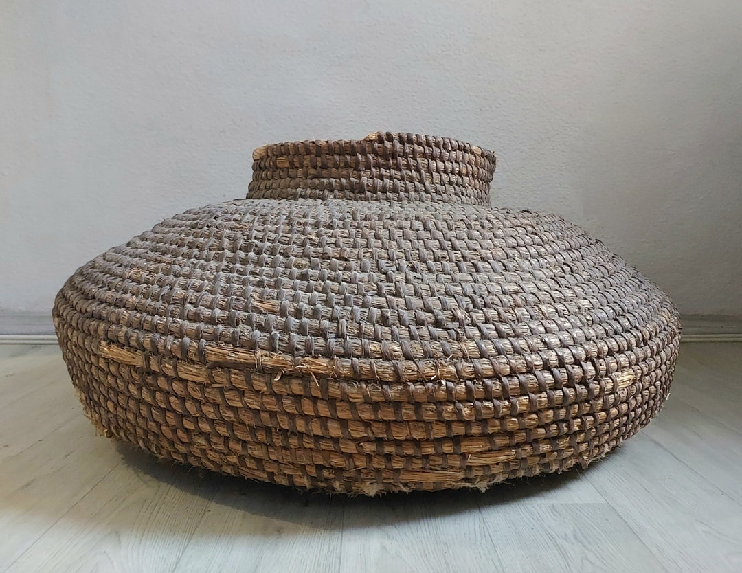 Old Antique Grass Rye Basket. Vintage Big Grain Storage. Primitive ...