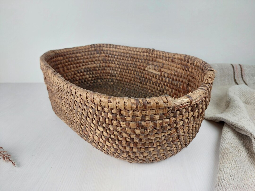 Old Antique Grass Rye Basket. Vintage Big Grain Storage. Primitive ...