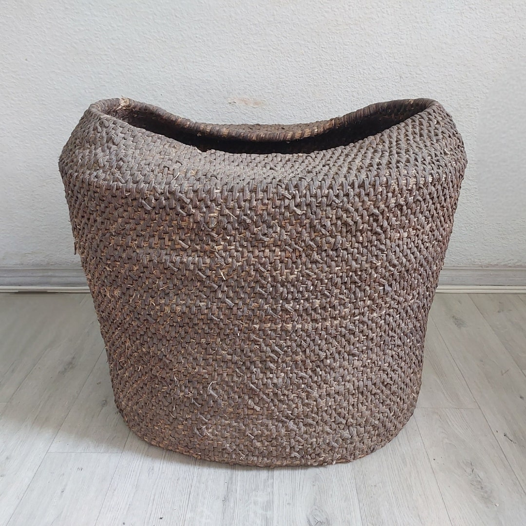 Old Antique Grass Rye Basket. Vintage Big Grain Storage. Primitive ...