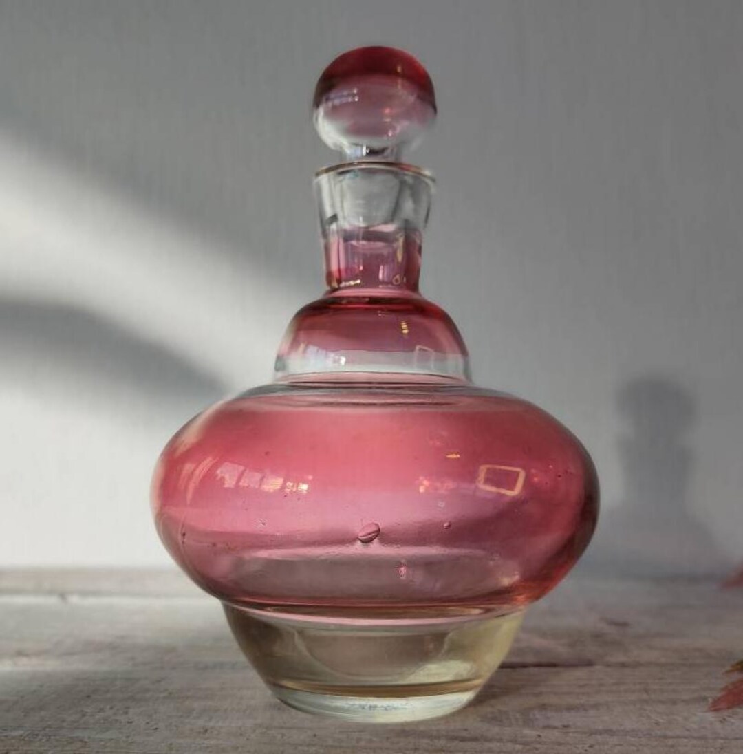 Rose Glass Carafe. Colored Pink Clear Glass Bottle, Decante - Etsy