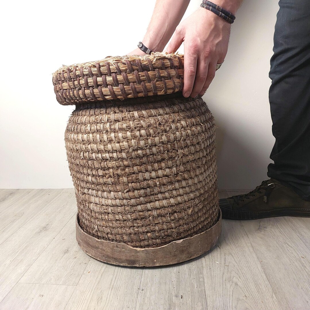 Old Antique Grass Rye Basket With Wooden Bottom and Lid. Vintage Grain ...