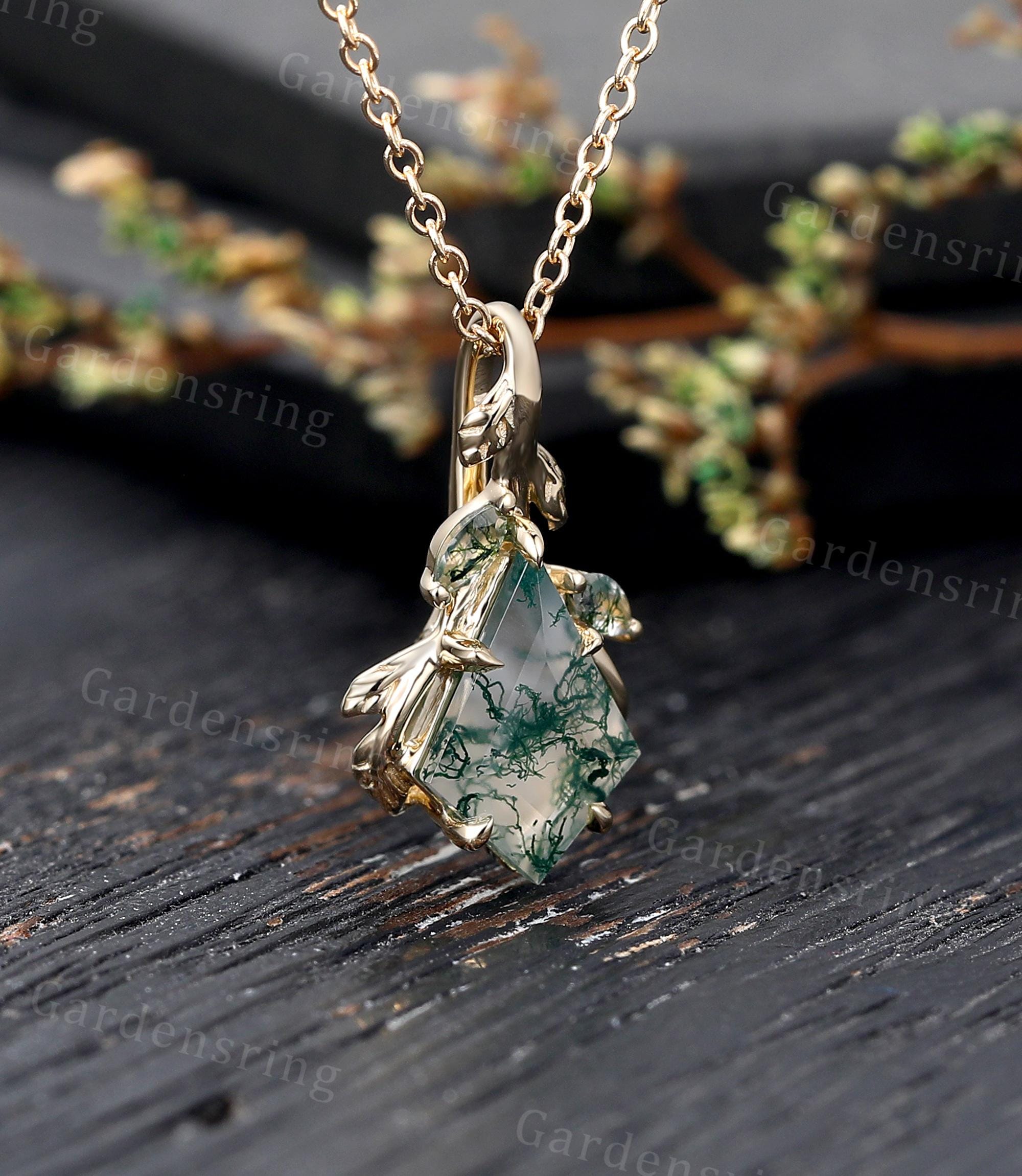 Kite Cut Moss Agate Pendant Necklace Vintage Solid Gold Marquise Cut ...