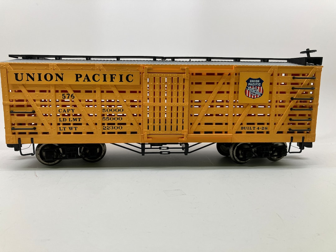 BACHMANN BIG HAULERS 98101 Union Pacific Stock Car 576 G Scale Used - Etsy