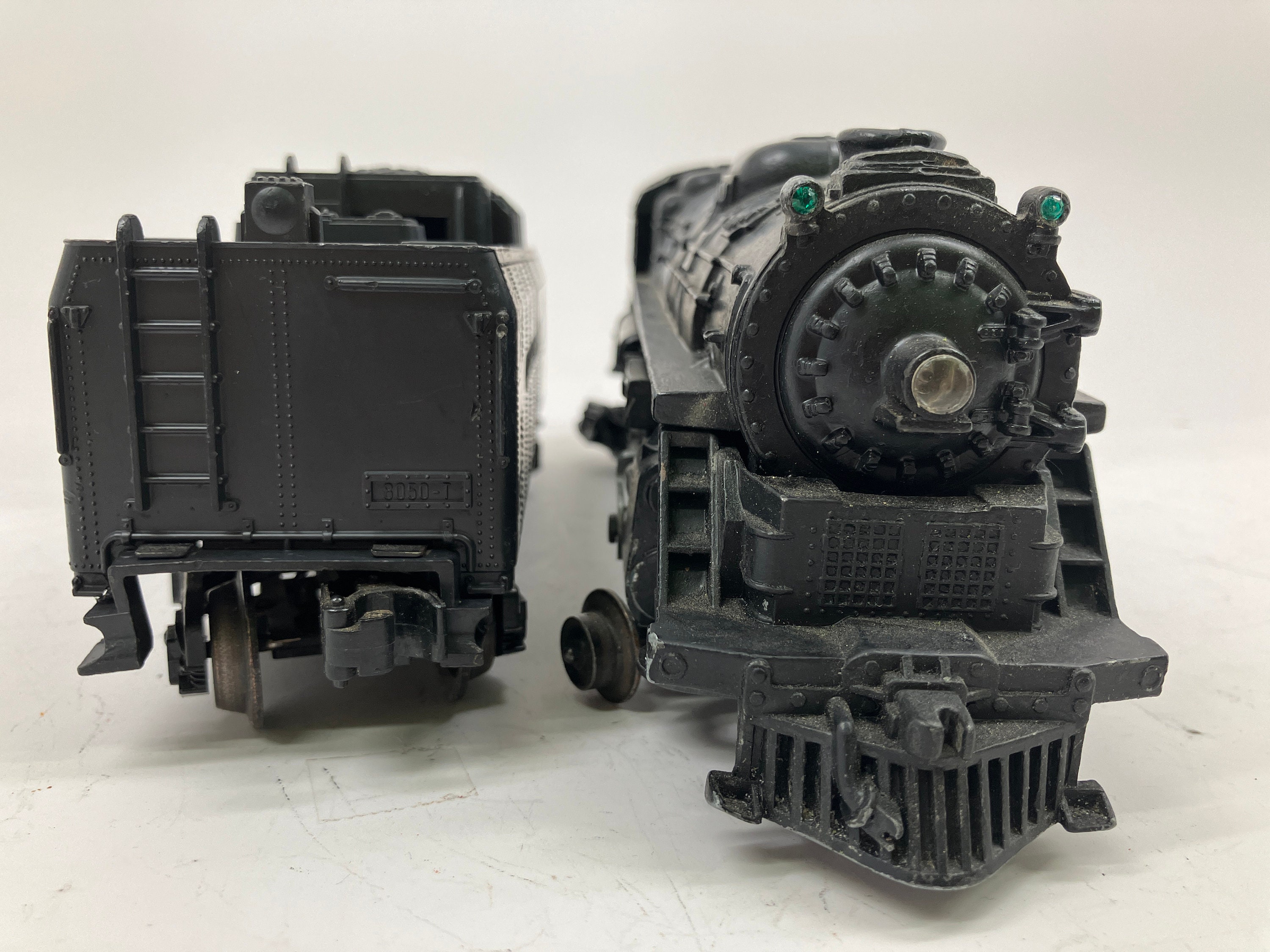 Lionel 8142 4-4-2 Chesapeake & Ohio With Light, Smoke and Sound. Used ...