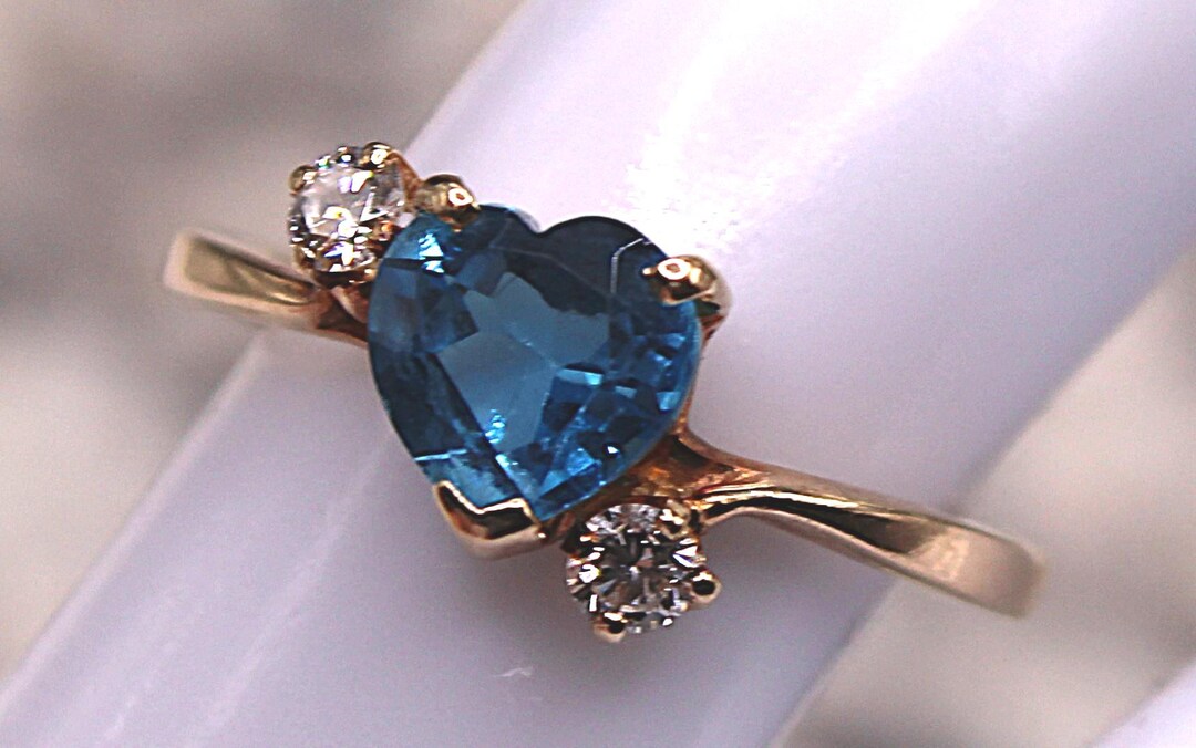 10K Yellow Gold Heart Shaped Blue Spinel With Diamonds - Etsy