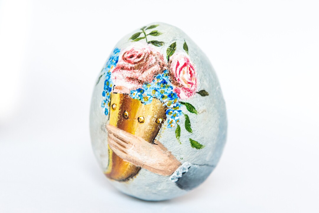 Vintage Style Cornucopia Decorated Egg, Rose and Forget-me-not ...