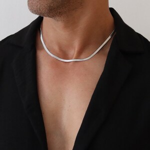 Men's Snake Chain Necklace in Gold or Silver - Stylish Stainless Steel ...
