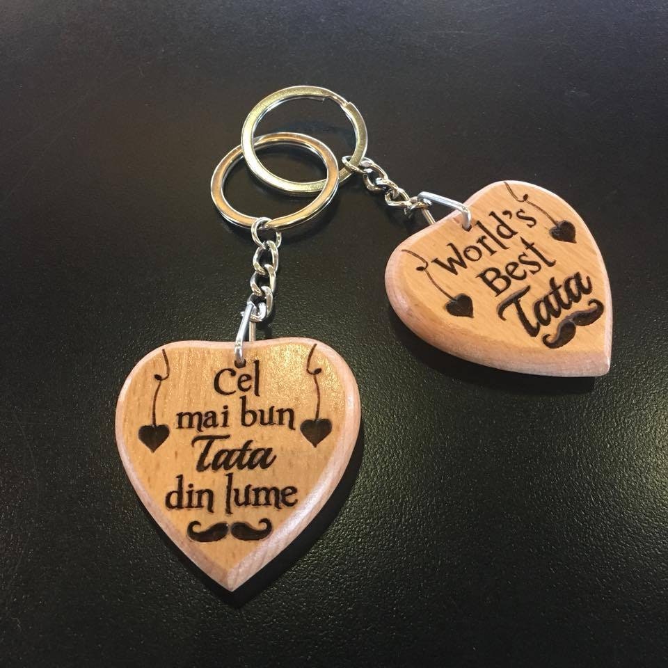 ROMANIAN Gifts Engraved Wooden Keyring Keychain Grandad Mum - Etsy UK
