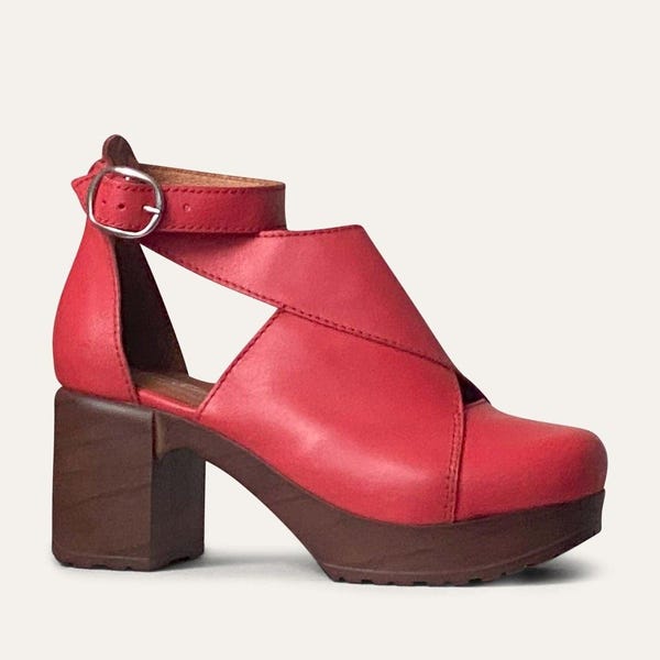 Red Clogs - Etsy