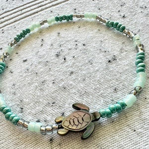 Sea Turtle Anklet, Mother of Pearl Beaded Bracelets, Water-safe Boho ...