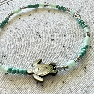 Sea Turtle Anklet, Mother of Pearl Beaded Bracelets, Water-safe Boho ...