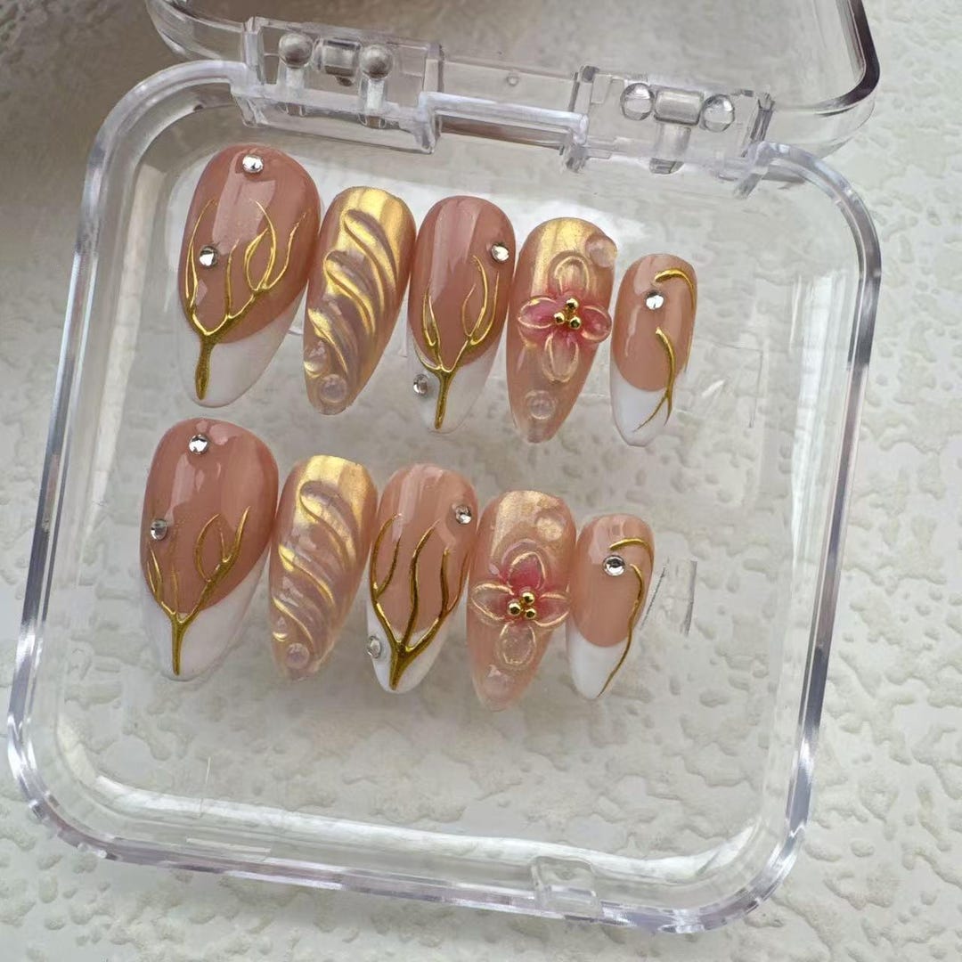 Handmade Floral Press on Nails: Custom Gel Nail Art - Etsy