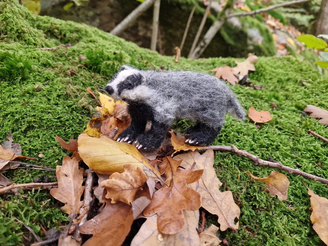 Needle Felted Badger Wool Sculpture Fiberart Soft Art Woodland Handmade ...