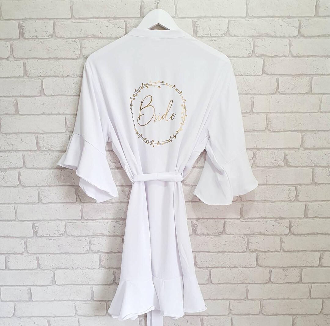 Bata de novia blanca Vestido de novia Batas del día de la boda Bata de ...