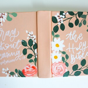 Pink Daisy Bible - Etsy