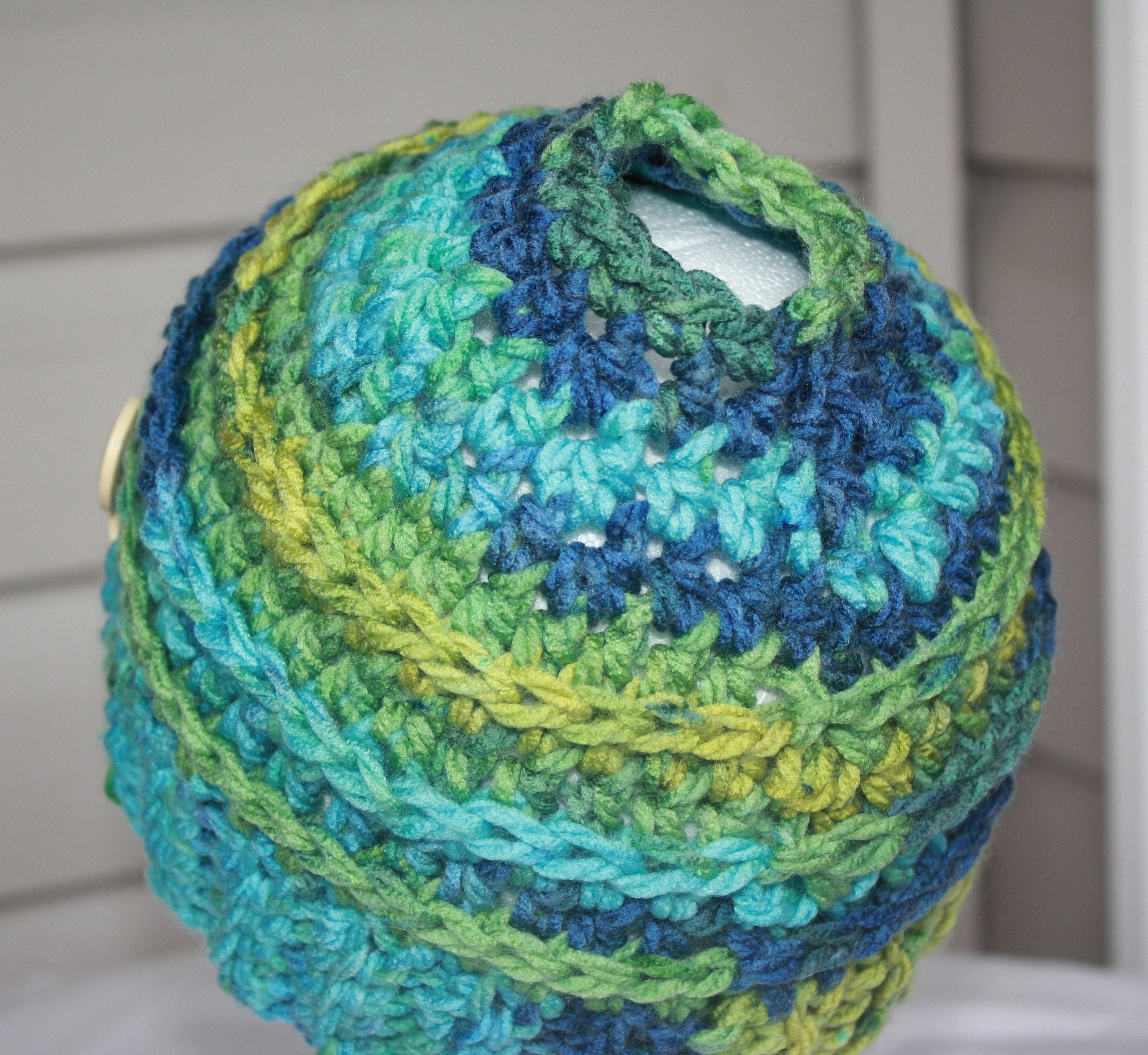 Crochet Woman's Messy Bun Hat, Messy Bun Hat, Ponytail Hat, Lady's ...