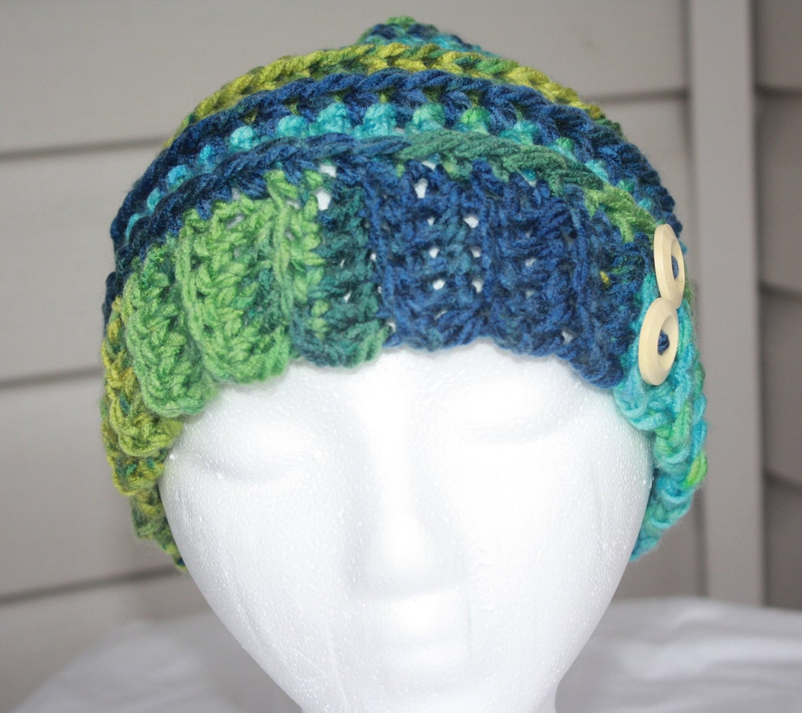 Crochet Woman's Messy Bun Hat, Messy Bun Hat, Ponytail Hat, Lady's ...