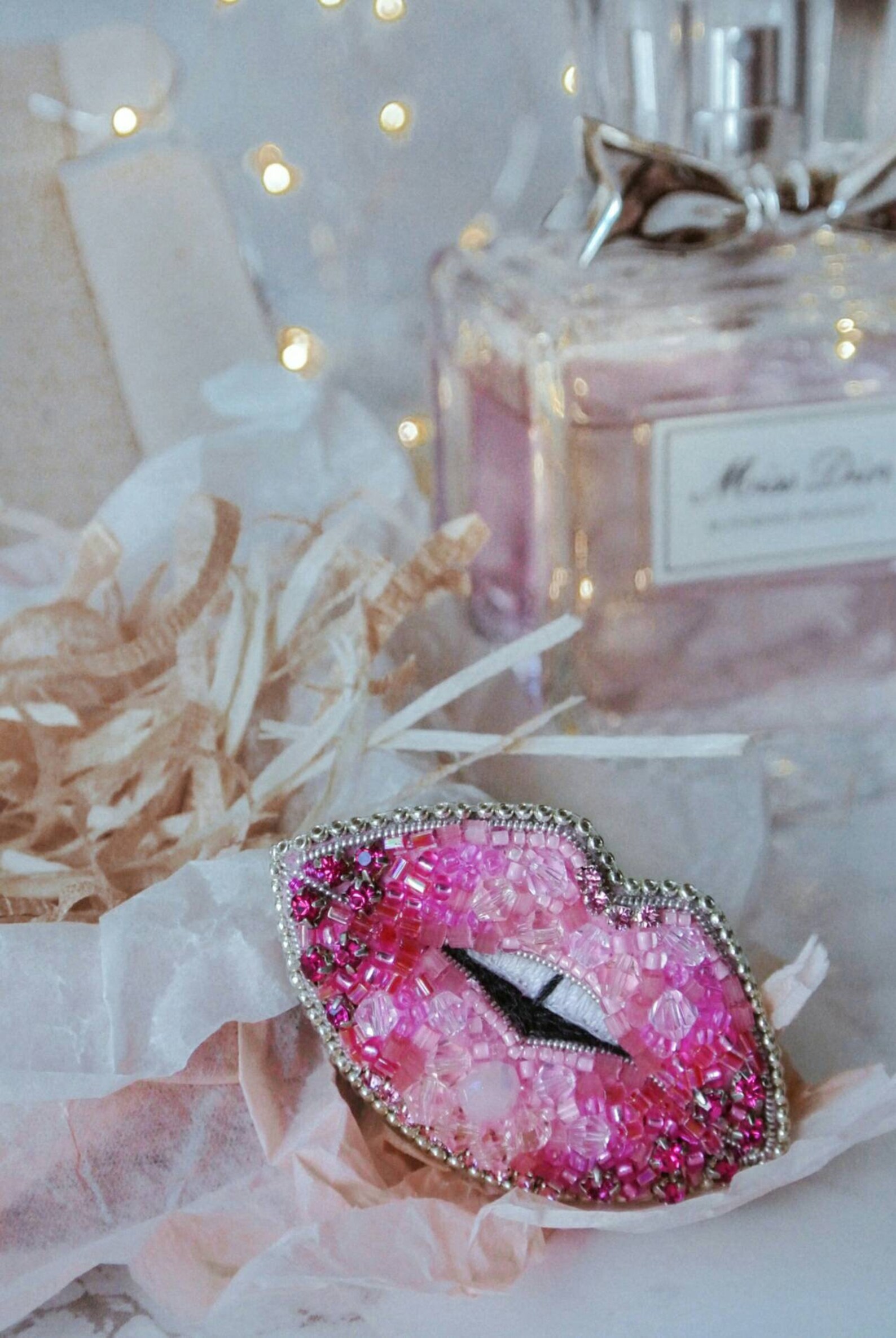 Hot Pink Beaded Lips Brooch Kiss Hat Pin Pin up Jewelry - Etsy