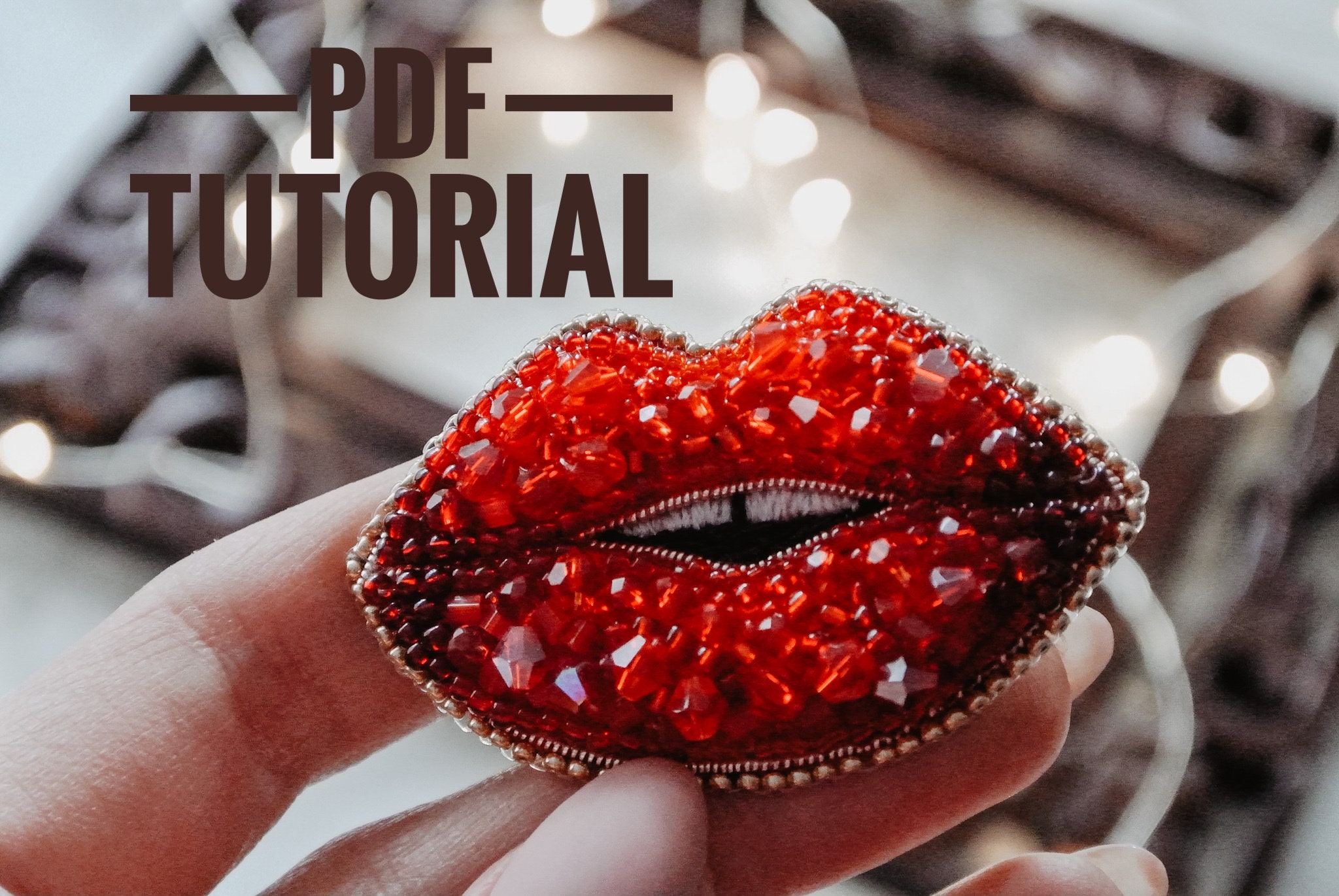 Red lips brooch store