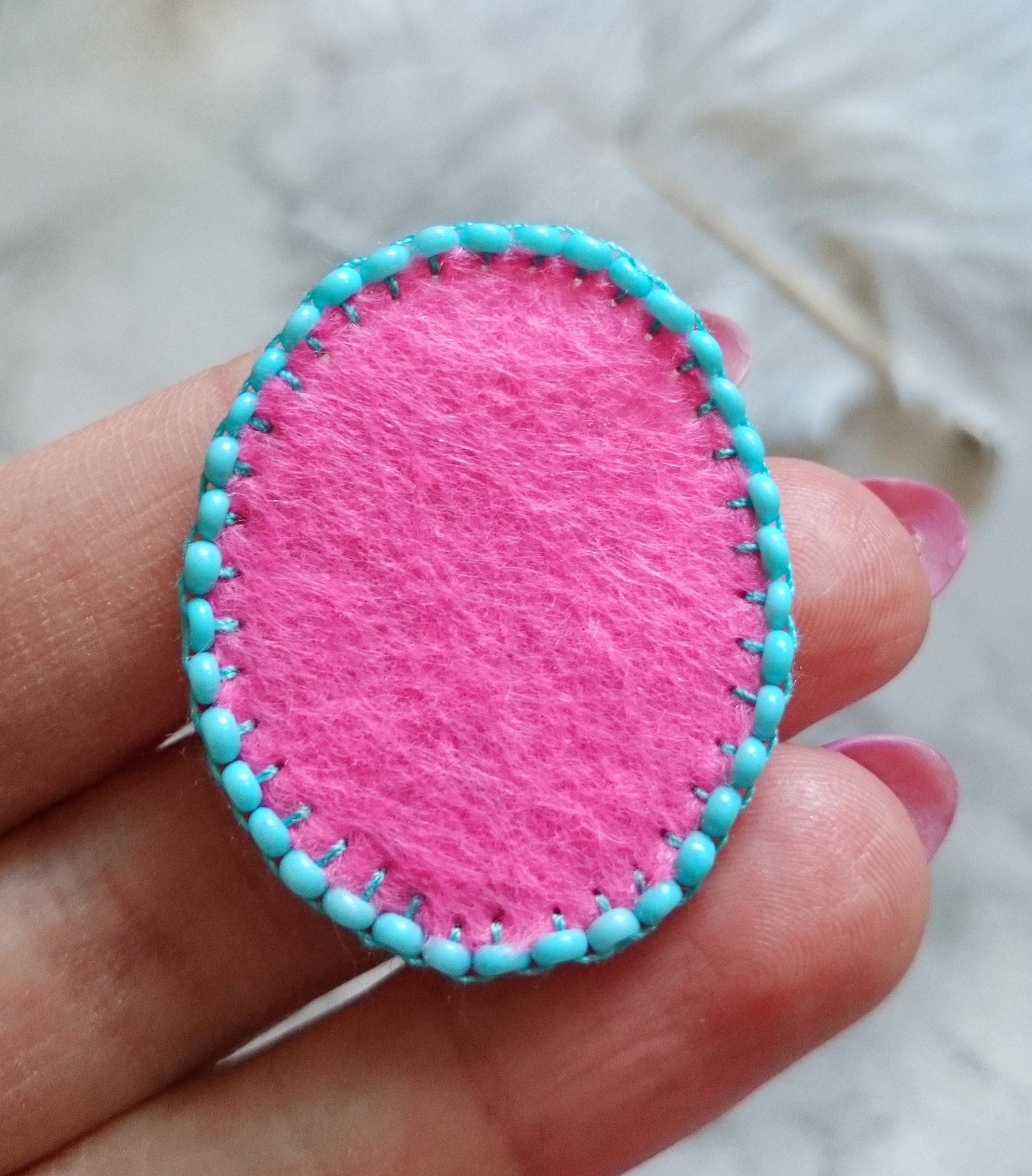 How to Finish Bead Embroidery, Tutorial for Beaded Brooch Edging, Brick ...