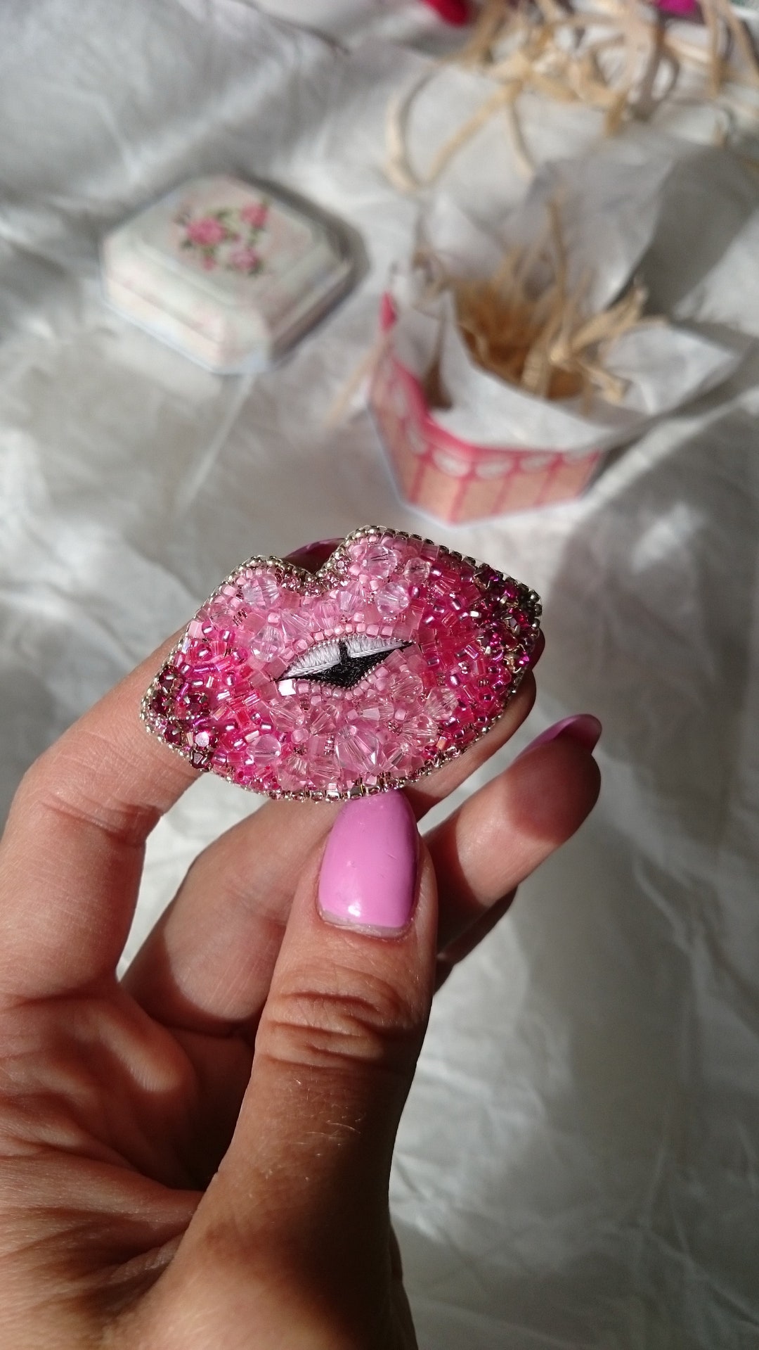 Embroidered Bead Lips Brooch, Kiss Lapel Pin, Gay Jewelry - Etsy