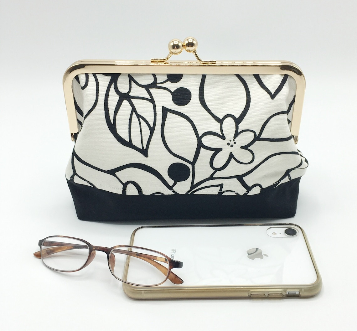 Black & Ivory Floral Kiss Lock Clutch Purse/large Black White - Etsy