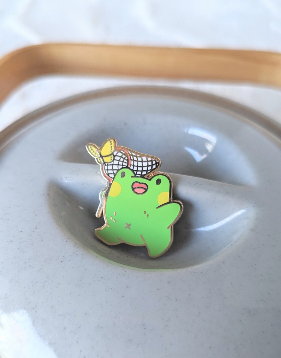 Bug Catcher Frog - Cute Frog Chasing a Butterfly Enamel Pin - Etsy