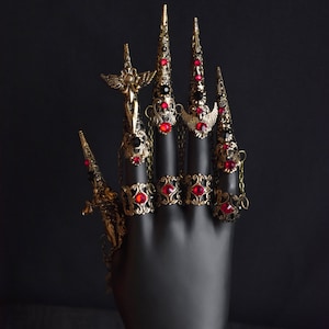 Witchy Claw Rings, Set for One Hand, Wings Hand Armor - Etsy