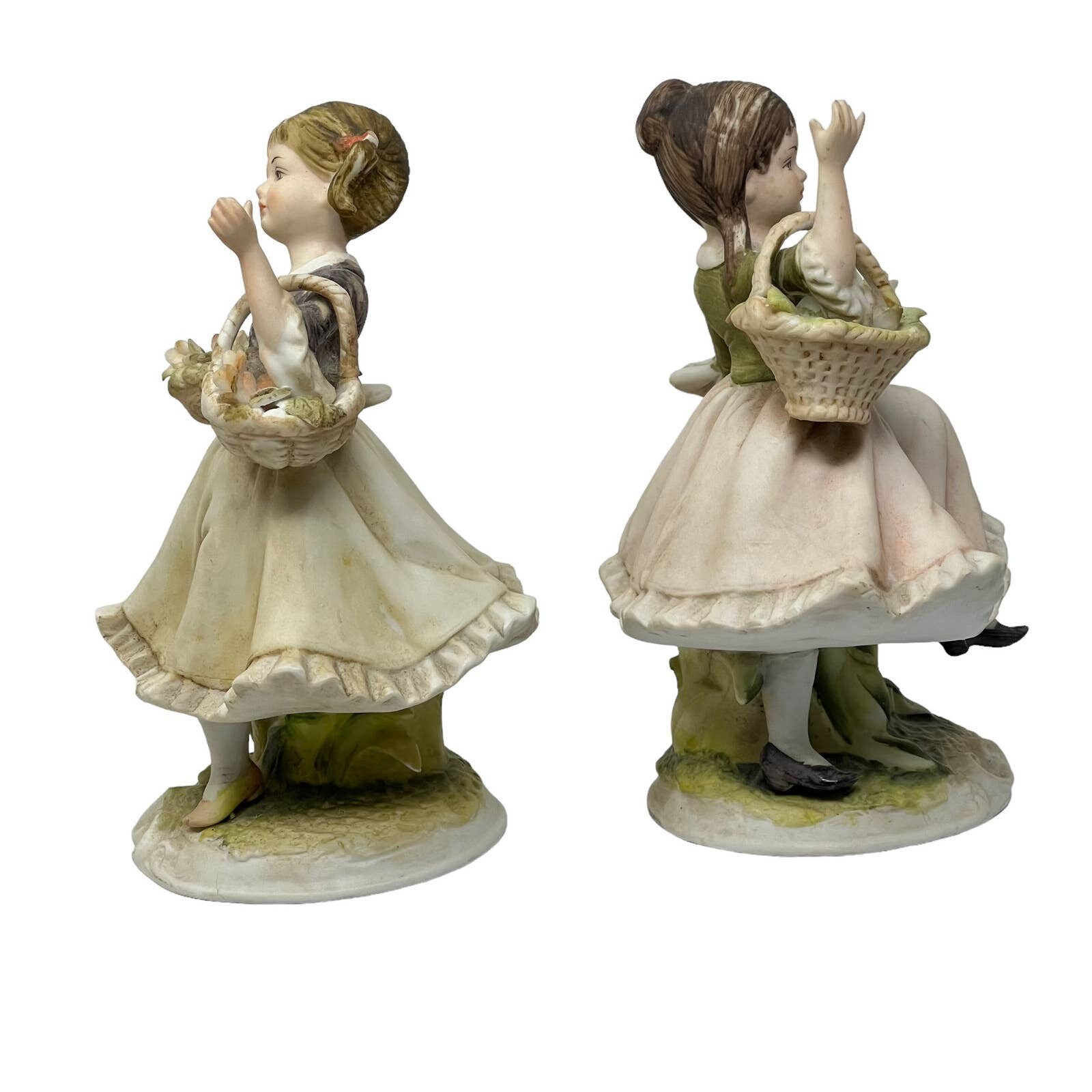 Vintage LEFTON Figurines 2 Girls Sitting on Tree Stumps Holding Flower ...