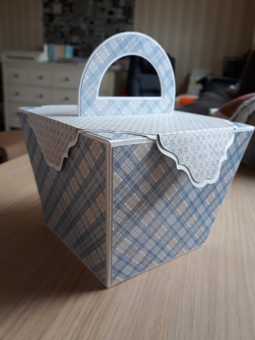 Takeaway Gift Box With Plaid - Etsy