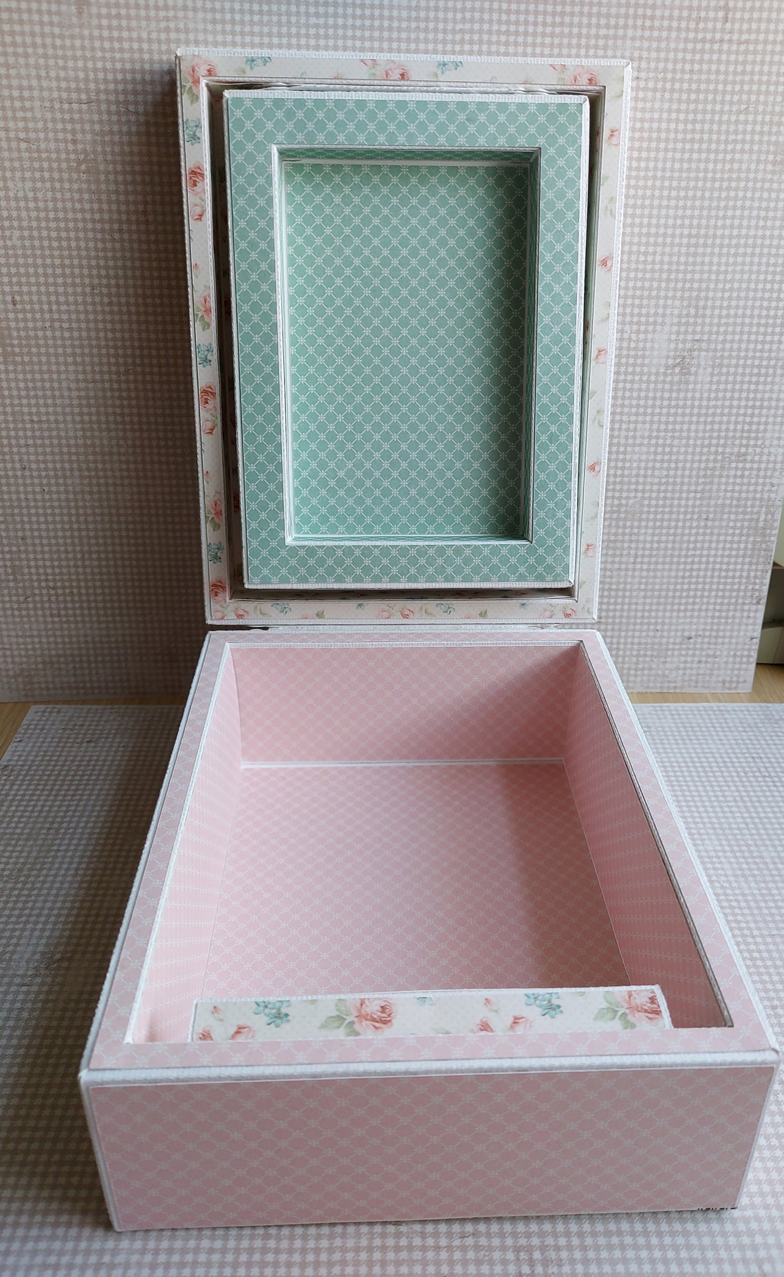 Pop up Picture Frame Box | Etsy