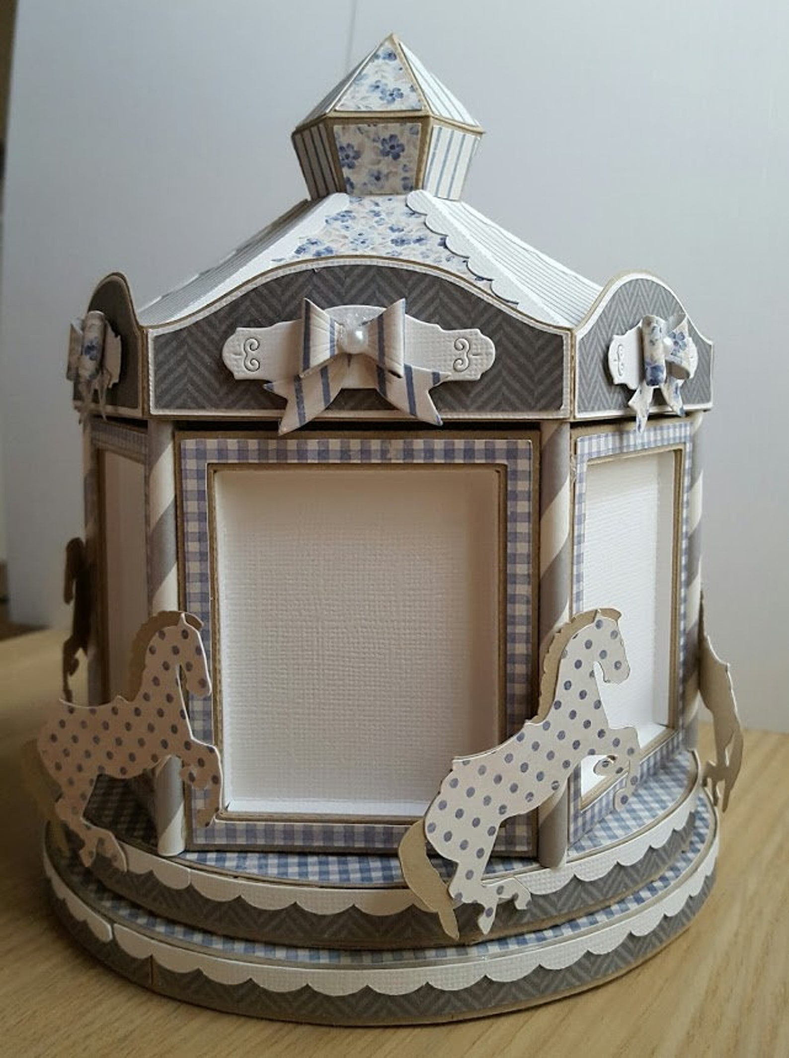 Picture Carousel Gift Box Digital Cut File - Etsy