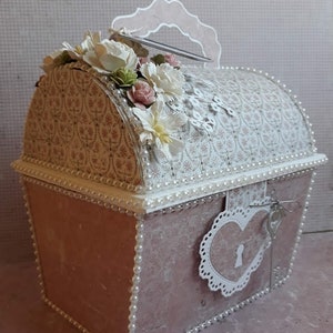 Summer / Treasure Basket - Etsy