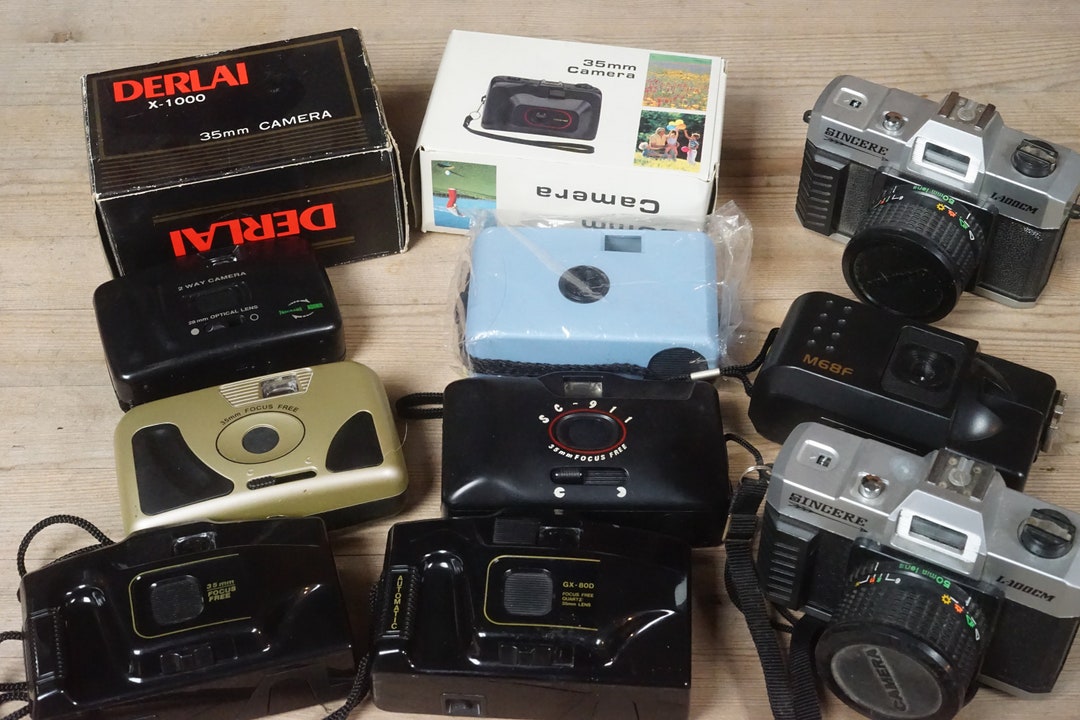 Nice Collection of TOY Cameras Simple to Use, Fun Cams With Plastic ...