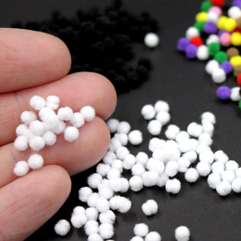 Pom Pom Wreaths Wreaths - Etsy