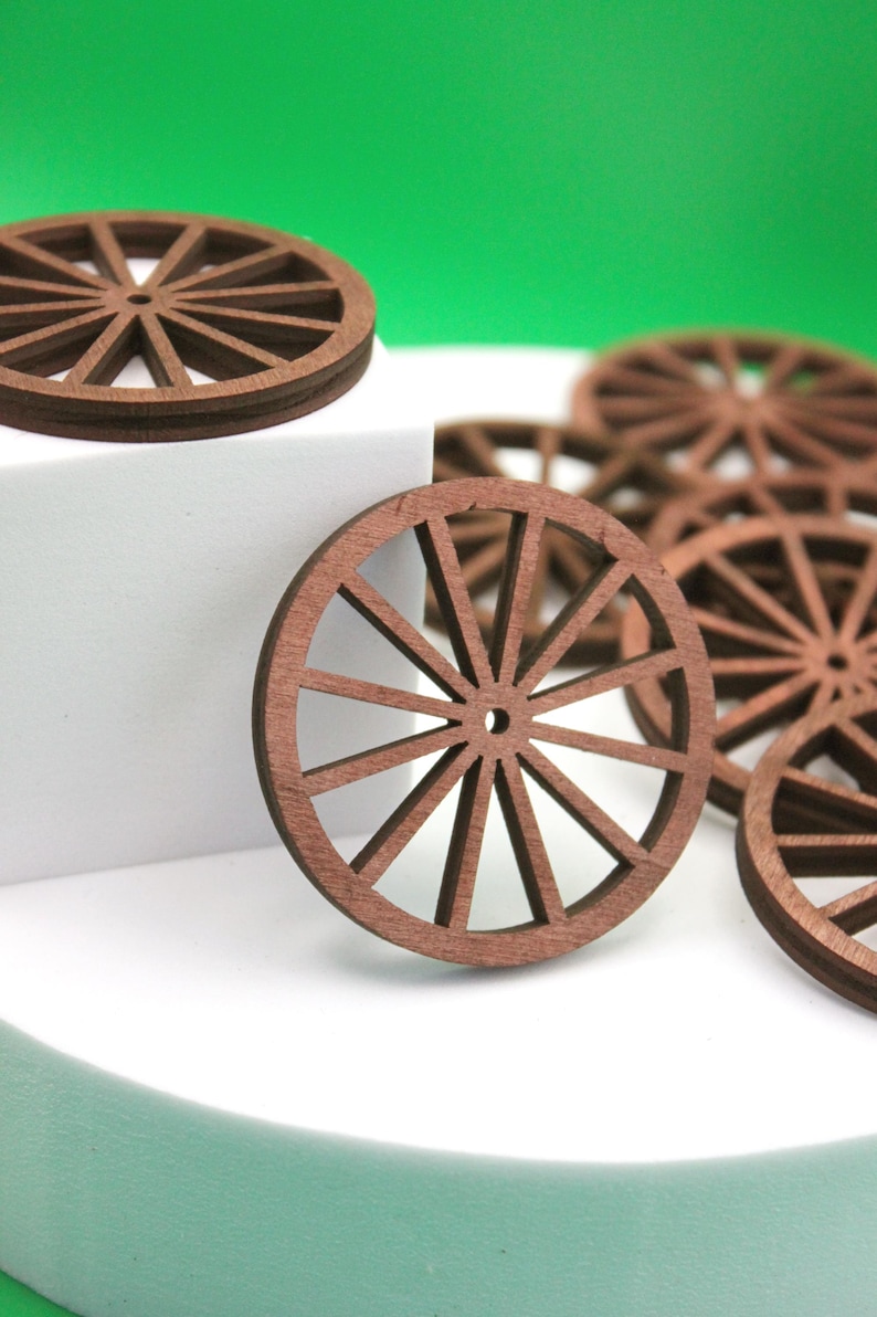 Wagon Wheels 8pk Wood 1:24 Scale 2" Miniatures for Pioneer Historic ...