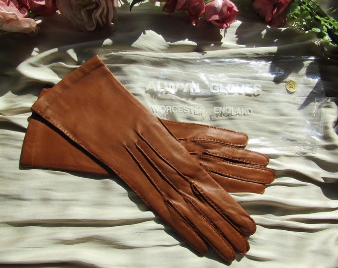 Vintage Alwyn Tan Kid Leather Wrist Length Gloves With Silk Lining Size ...