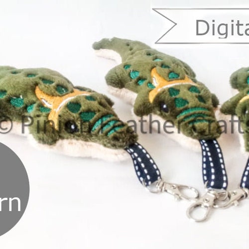 ITH DIGITAL PATTERN String Worm Plushie Keychain in the - Etsy