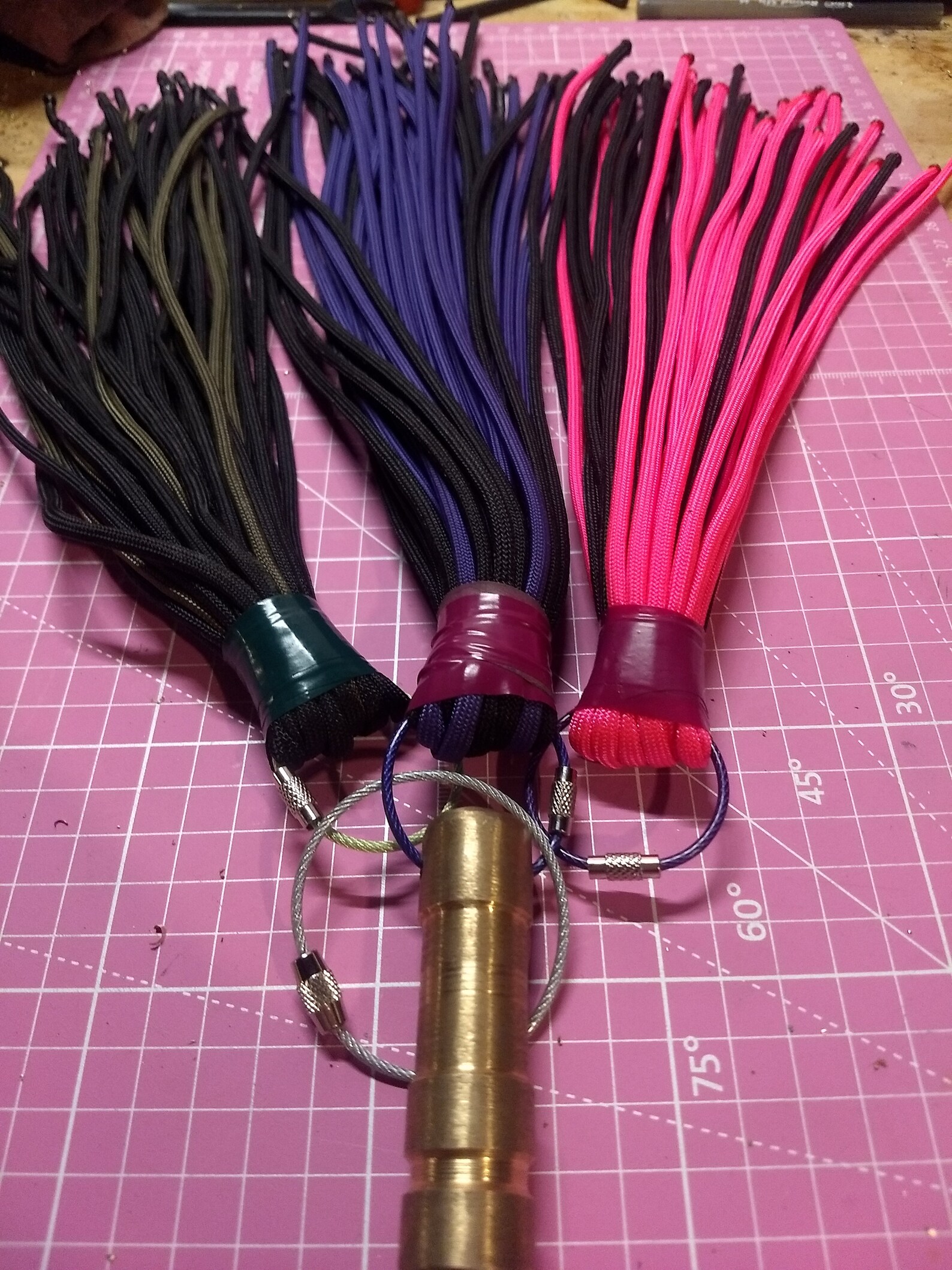 Mini flogger en laiton avec chutes immuables - Etsy France