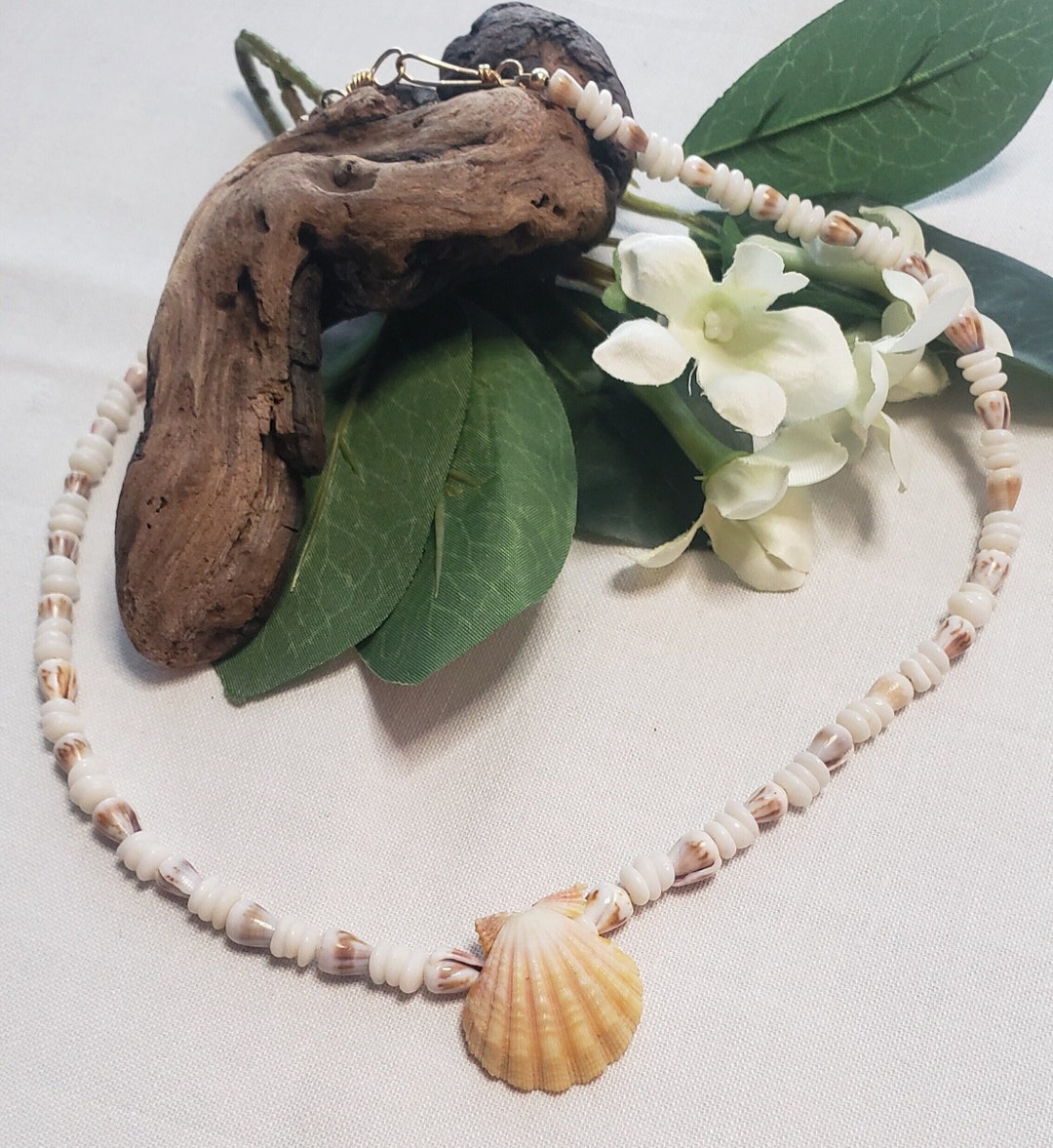 Delicate Hawaii Sunrise Necklace, Hawaiian Sunrise Shell, Tiny Hawaii ...
