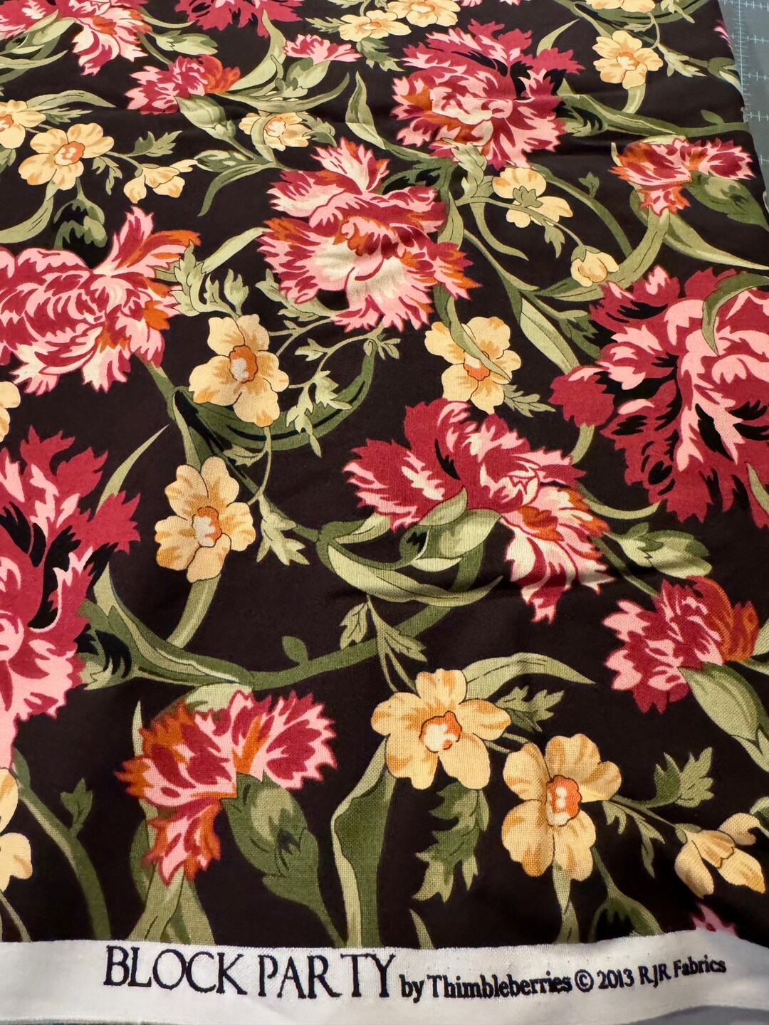 3 Yards of Vintage Thimbleberries Fabric - Block Party - Etsy